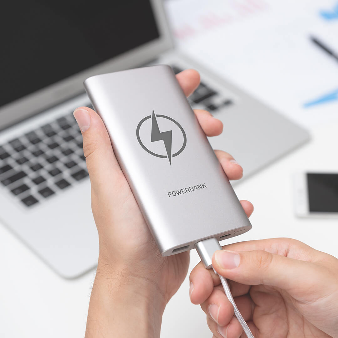 The Ultimate Guide to Choosing the Right Power Bank for Your Needs – QMARIC
